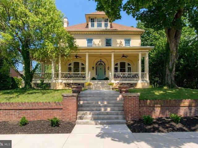 1009 Oak Hill Ave, Hagerstown, MD 21742