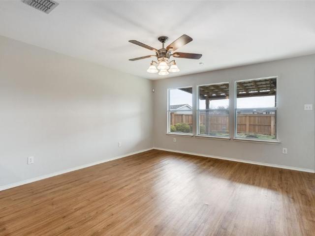 1009 Oak Hollow Lane
