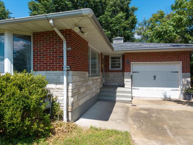 1009 again st