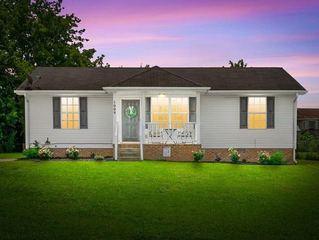 1009 Bush Ave, Oak Grove, KY 42262