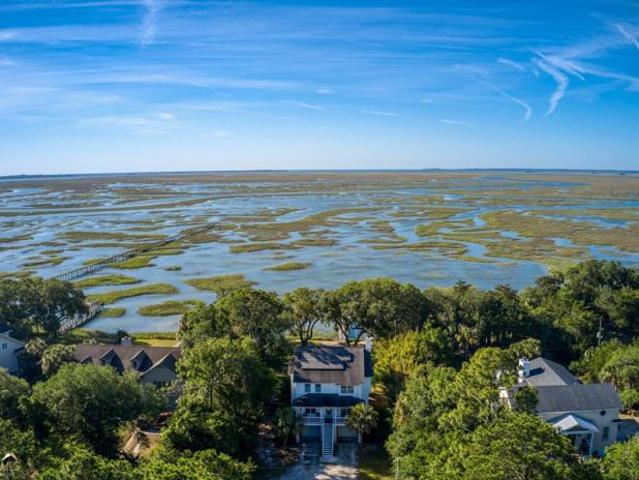 1009 Bobwhite Rd, Savannah, GA 31410