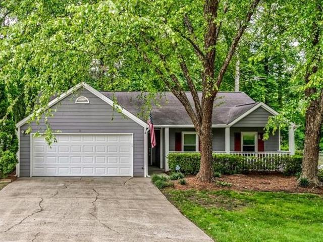 1009 Braddock Cir, Woodstock, GA 30189