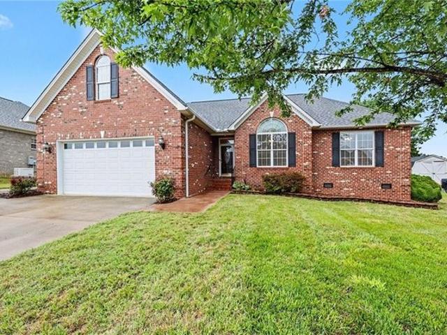 1009 Bradford Ln, Archdale, NC 27263