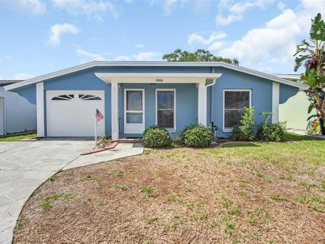 1009 Crane Ct, Dunedin, FL 34698