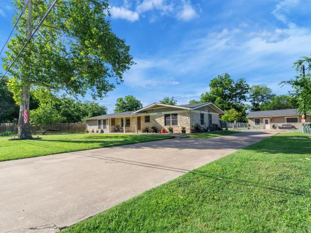 1009 Crepe Myrtle Dr