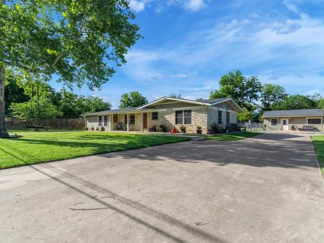 1009 Crepe Myrtle Dr, San Marcos, TX 78666
