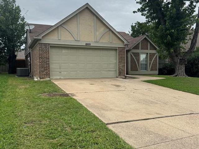 1009 Danforth Court