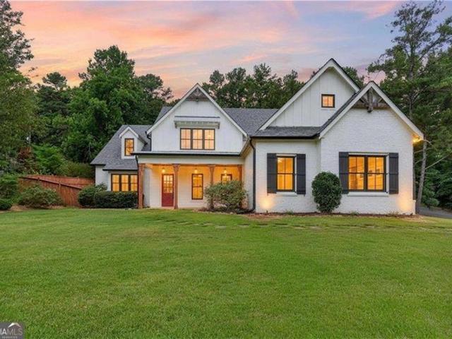 1009 Davenport Cir, Powder Springs, GA 30127