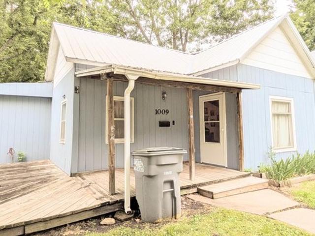1009 Exchange St, Emporia, KS 66801
