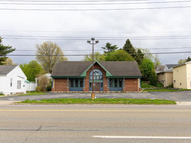 1009 E 38TH Street