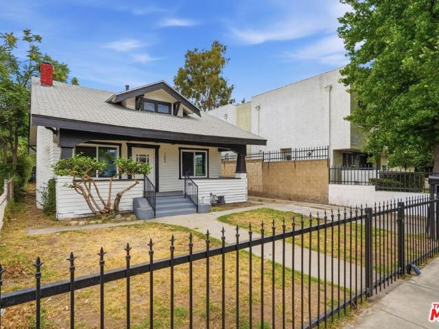 1009 E 43rd Street