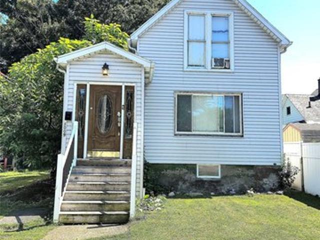 1009 E 4th St, Erie, PA 16507