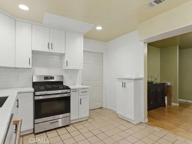 1009 E Granada Court