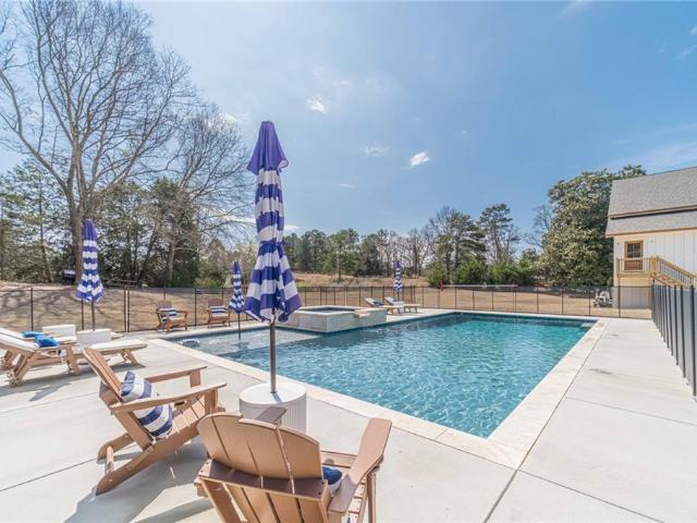 1009 Easy St, Winder, GA 30680 | MLS #7732