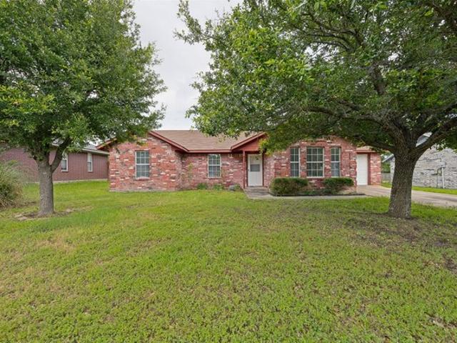 1009 Enlow Cir, Commerce, TX 75428