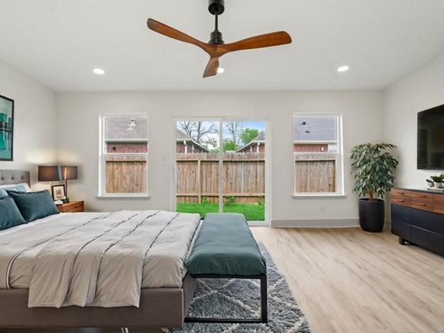 1009 Genova St, Houston, TX 77009