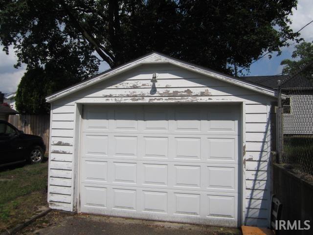 1009 Geyer Avenue