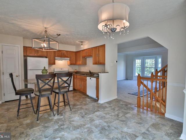 1009 Jeanett Way