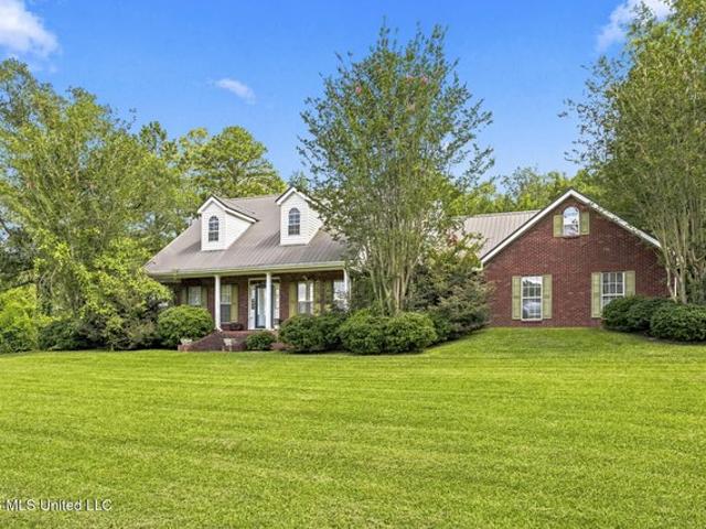 1009 Kern Ln, Crystal Springs, MS 39059