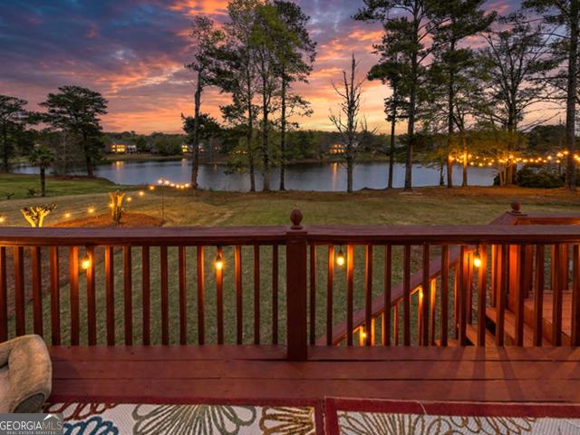 1009 Lyndhurst Way SE