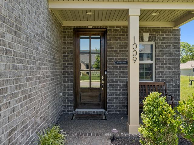1009 Laurelwood Dr