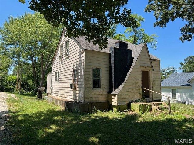 1009 Pine St, Bismarck, MO 63624
