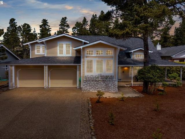 1009 Royal Saint George Dr, Florence, OR 97439