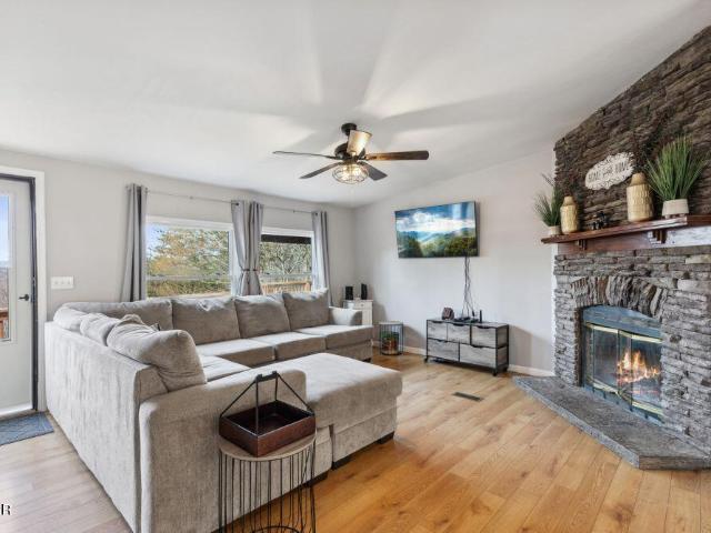 1009 Sumac Court