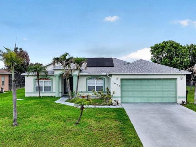 1009 SW Fenway Rd, Port Saint Lucie, FL 34953