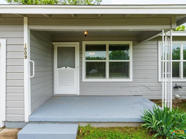 1009 S 5th Street