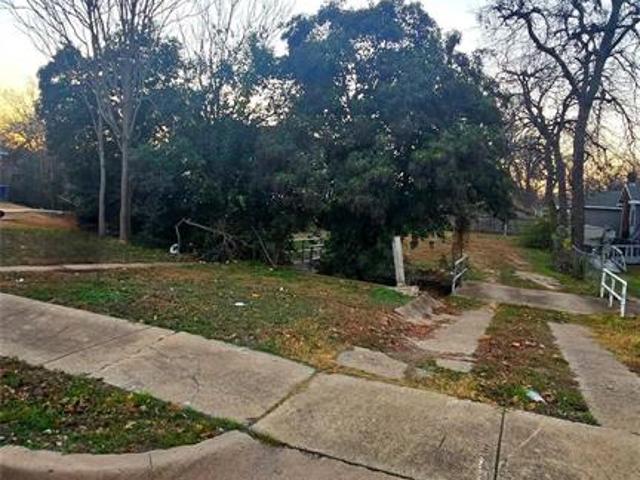 1009 S Waverly Drive