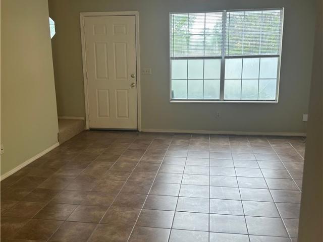 1009 SE J Street B