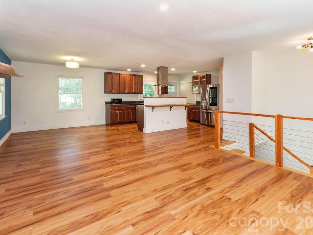 1009 Sharon Ridge Road