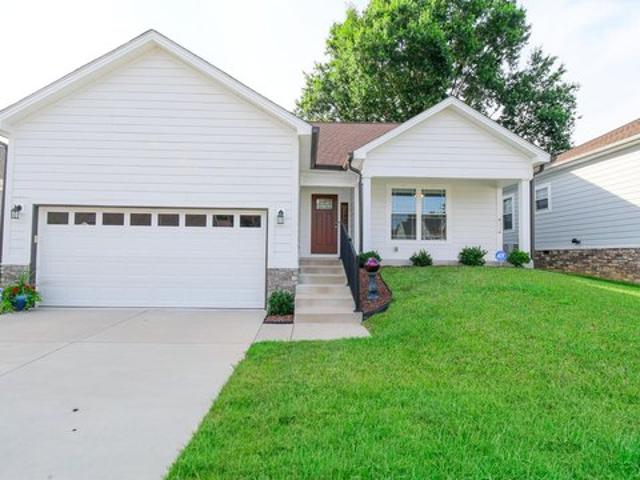 1009 Silver Leaf Dr, Lawrenceburg, KY 40342