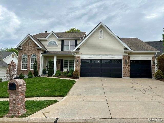 1009 Speckledwood Manor Ct, Chesterfield, MO 63017