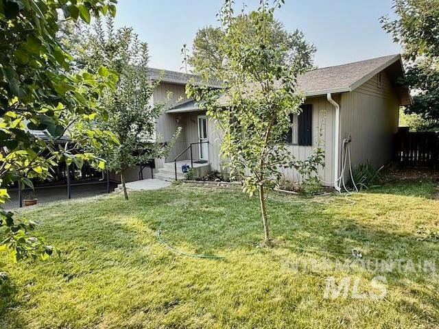 1009 W Hemlock Avenue