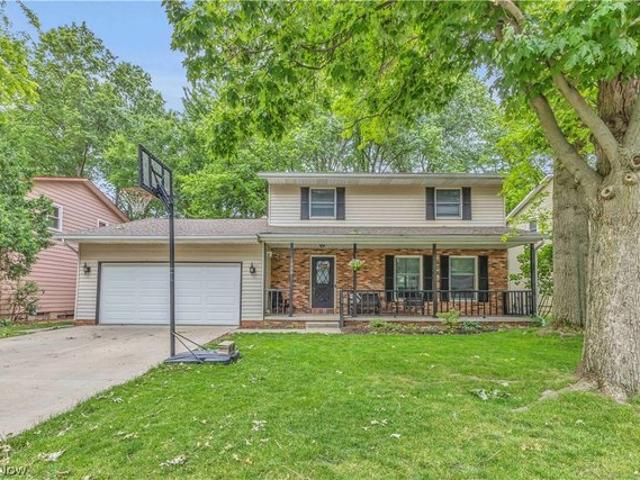 1009 Washington Dr, Grafton, OH 44044