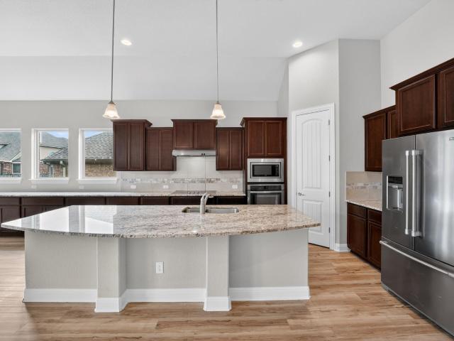 1009 Wolcott Dr