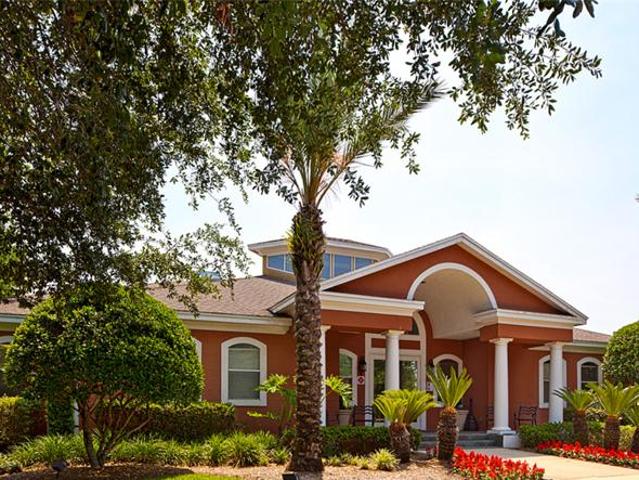 $1009 / 2br Don't Miss Out! 1253 SqFt located in Jacksonville