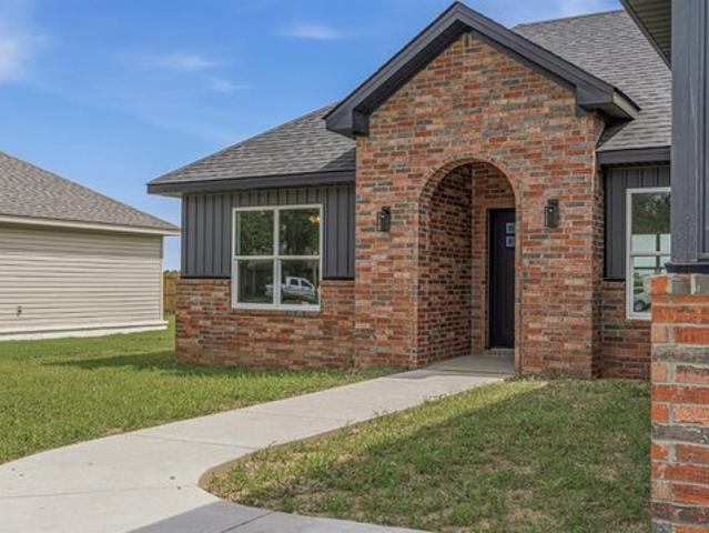 1009 6th St, Lake City, AR 72437