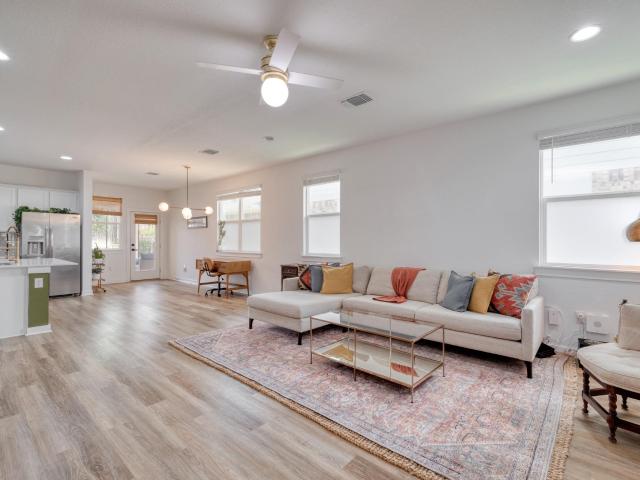10003 Baden Ln