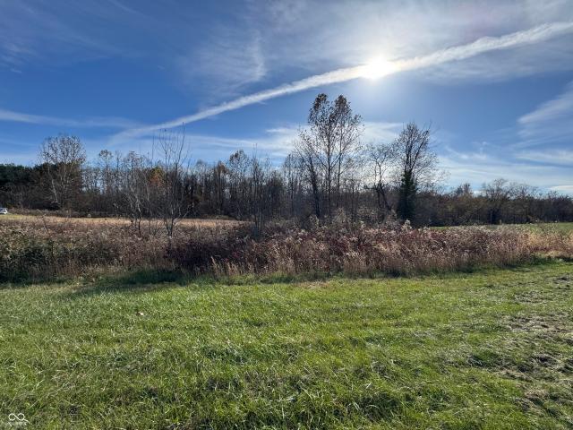 10000 E Block Co Rd 1050 N