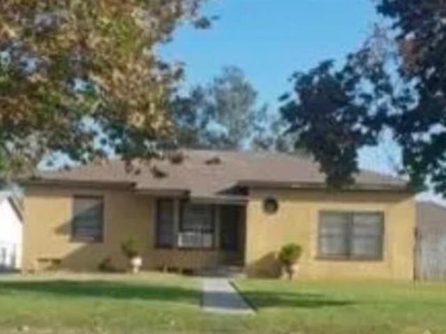 10000 Greenacres Dr, Bakersfield, CA 93312