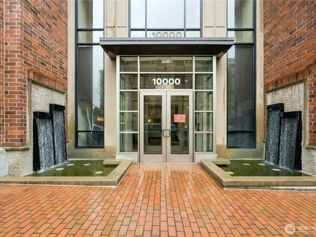10000 Main St, Unit 605, Bellevue, WA 98004 | MLS #2507 | Compass