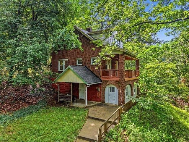10000 Rinaman Rd, Wexford, PA 15090