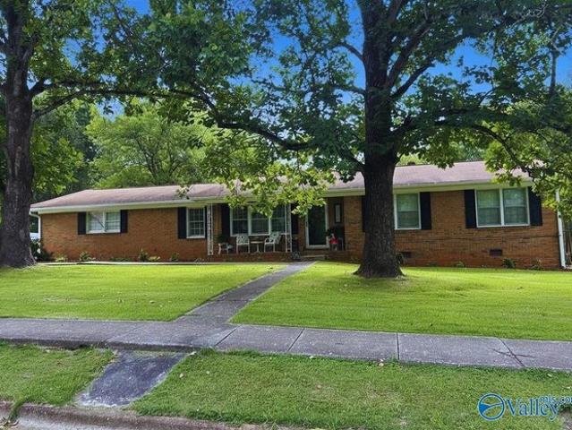 10001 Dunbarton Dr SE, Huntsville, AL 35803