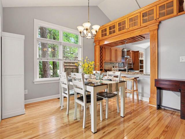 10001 Goodview Court