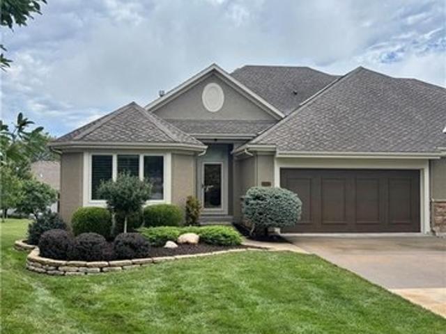 10007 Millstone Dr, Lenexa, KS 66220