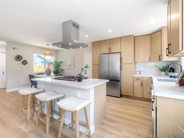 10007 Stanley Ct