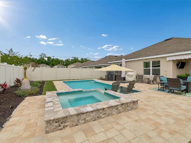10004 Warm Stone St, Thonotosassa, FL 33592 | MLS #TB8494 | Compass